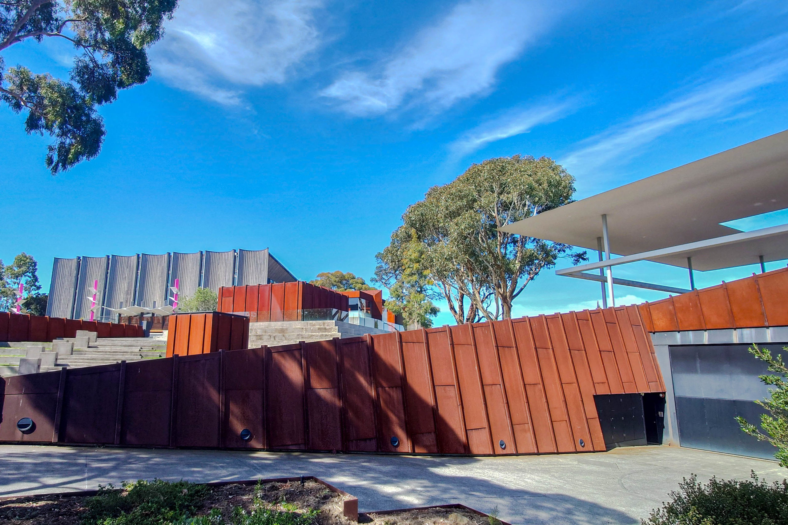 MONA - MX Chronicles